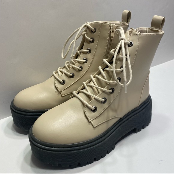 Forever 21 | Shoes | Nwt Forever 2 Tan Platform Combat Lace Up Boots ...
